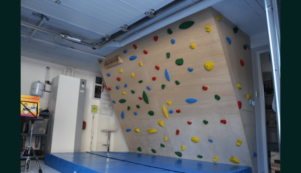 Structure d'escalade intérieure et extérieure : réalisations - Optimur